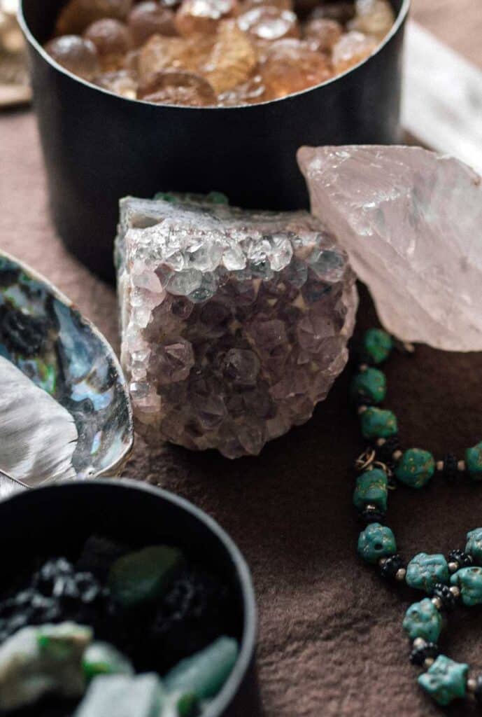 Combining Energies of Reiki and Healing Crystals - Reiki Healing